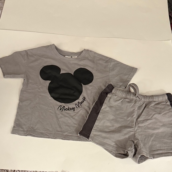 Disney | Matching Sets | Disney Gray Mickey Mouse Set 4t | Poshmark